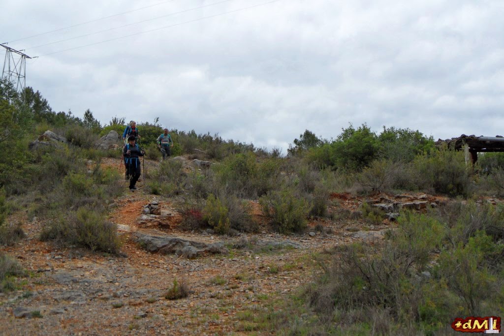 0249 - Vértices Geodésicos C.V.: Mola y Cueva de la Mola /A+ 583 m / 12 ...