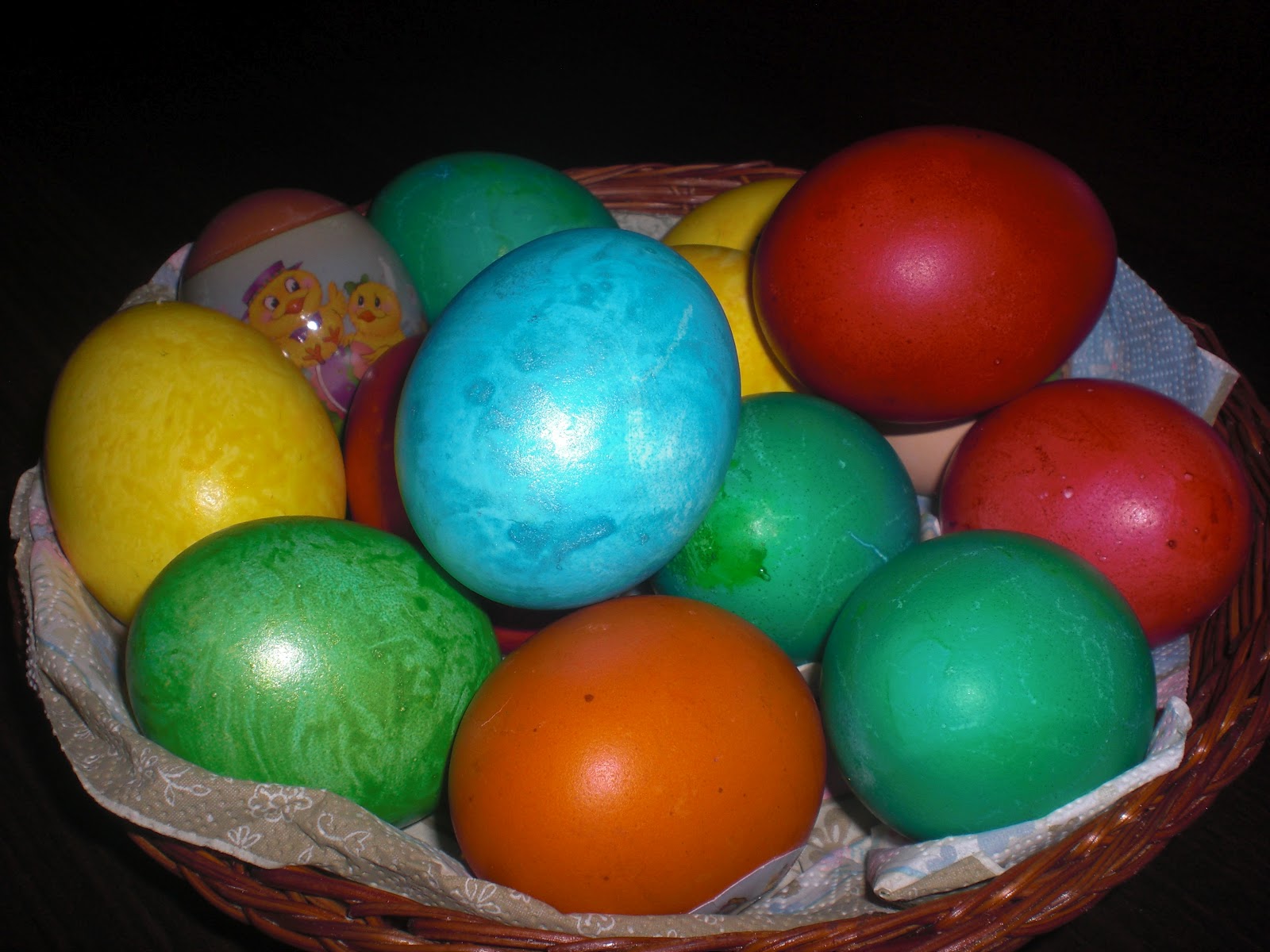 Maža, raudona virtuvėlė: Kiaušiniai su aitriosiomis paprikomis