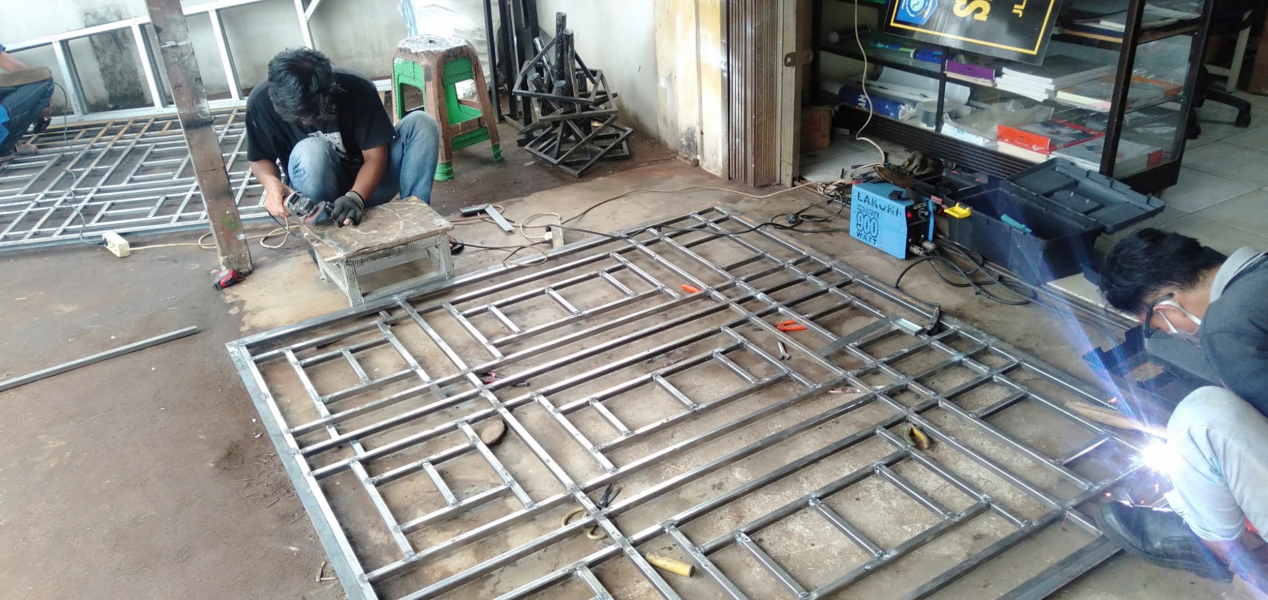 TERALIS JENDELA JUMBO - LABORATORIUM SEKOLAH - KIREINA MEDIA