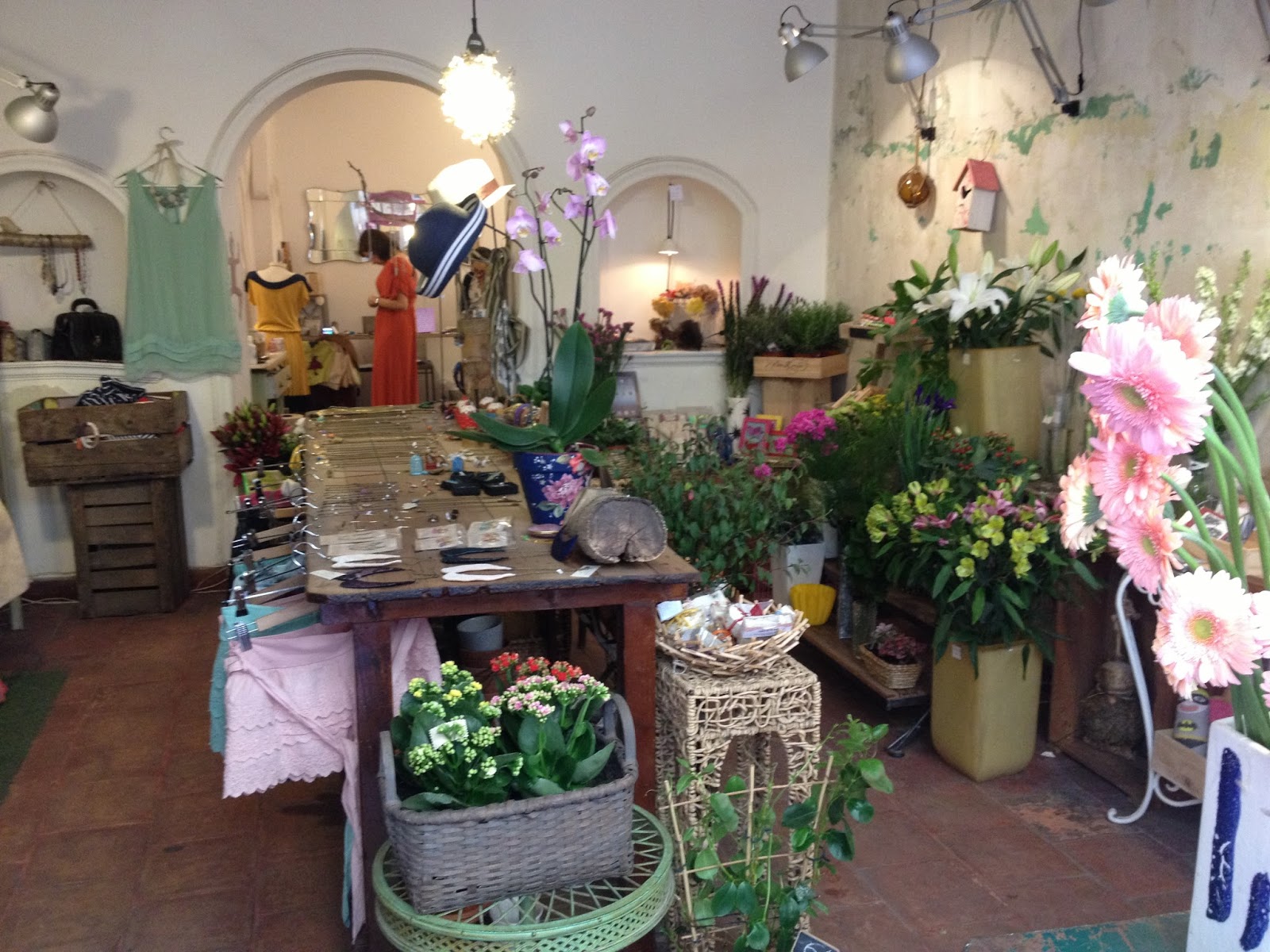 Talleres, Retiros y #Creceviajando Flyingbroom: Floristeria /Ropa Vinca ...