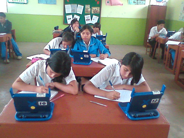 I.E. 7074 "LA INMACULADA": LAPTOP XO 1.5 SECUNDARIA