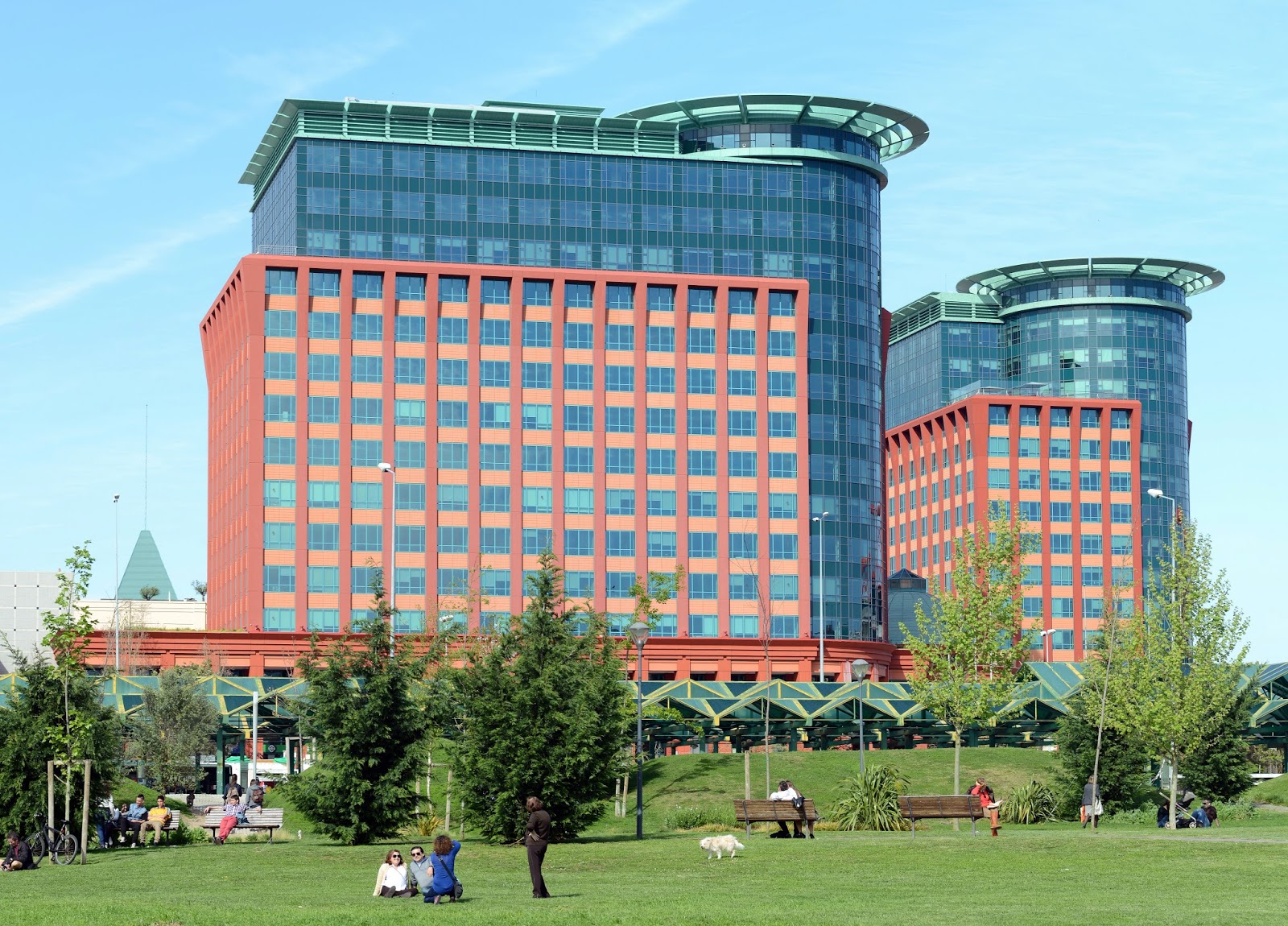 Torre Ocidente do Colombo vendida a fundo de investimento de Singapura