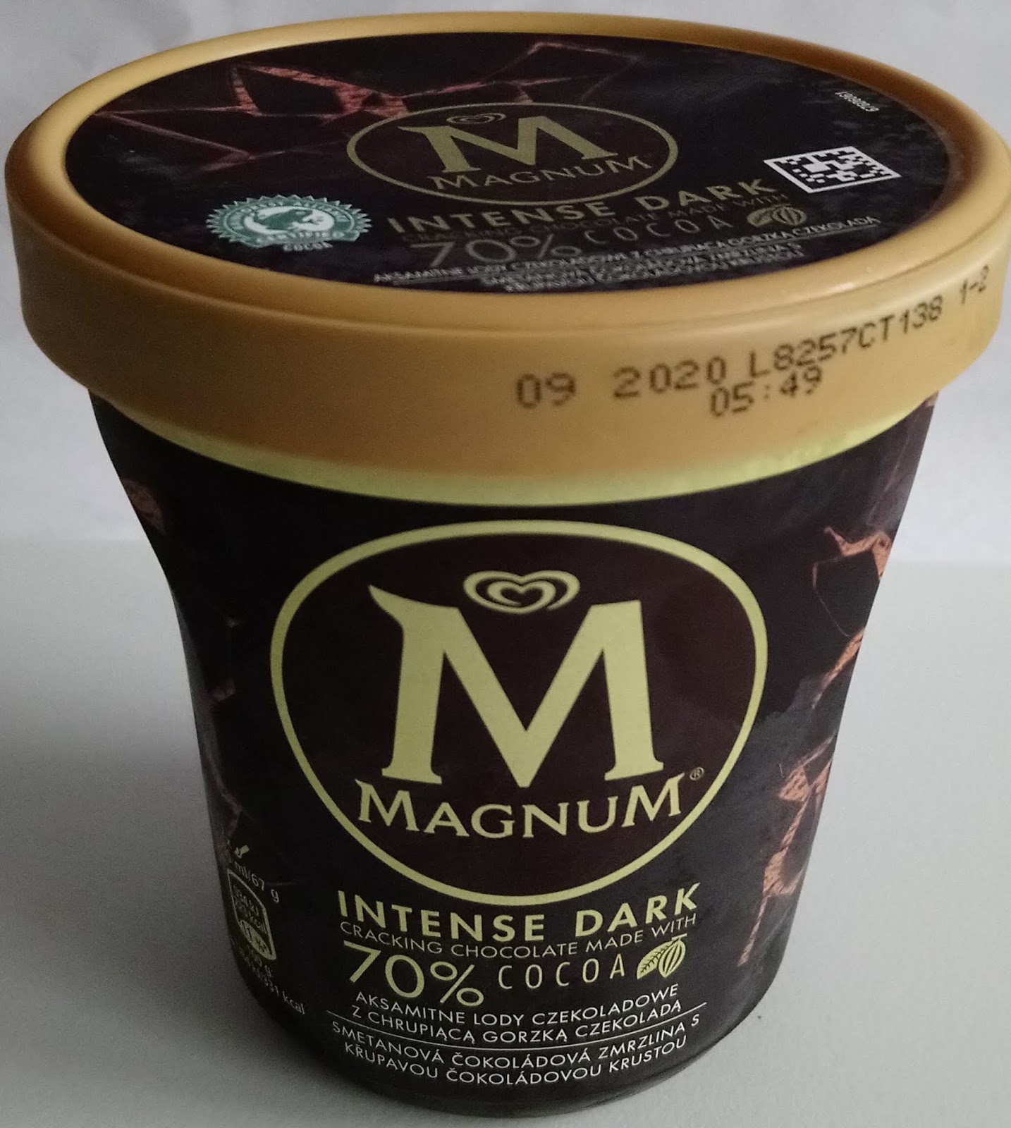 Chwile zasłodzenia: lody Magnum Intense Dark 70 % Cocoa Cracking ...