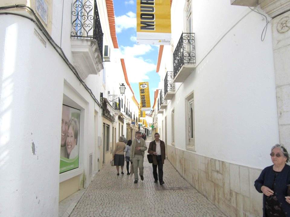 Kuentro 2: XVIII SALÃO INTERNACIONAL MOURA BD’2013 — A REPORTAGEM (1)