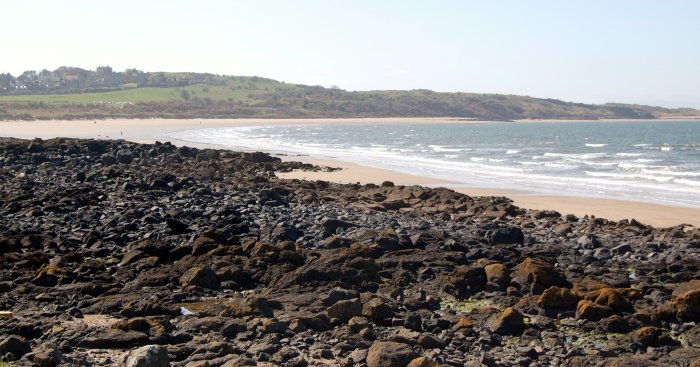 Scotland for the Senses: Gullane's black rocks, then cake