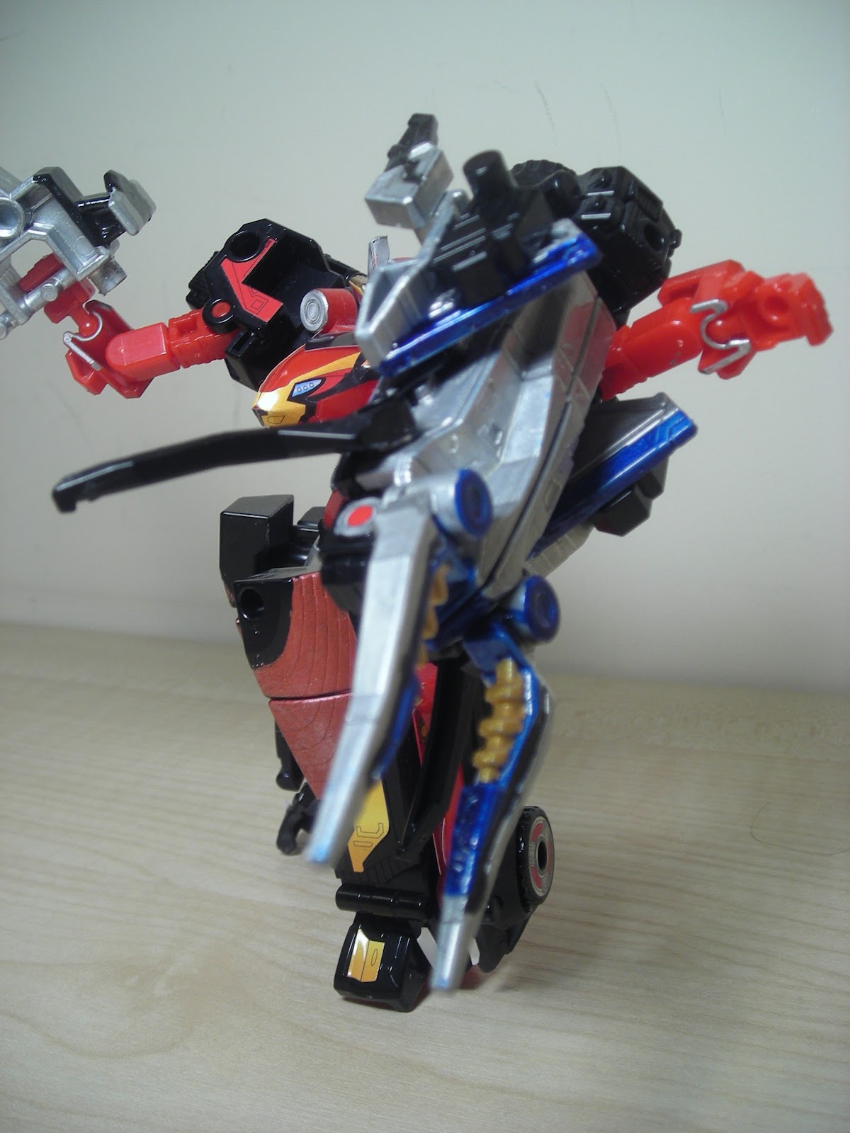 My Shiny Toy Robots: Toybox REVIEW: Tokumei Sentai Go-Busters minipla ...