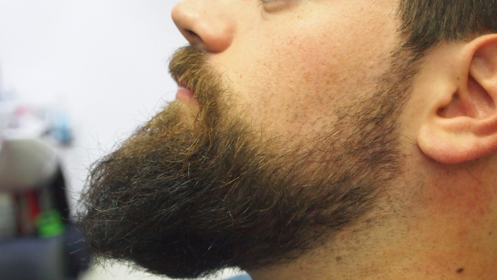 PLAZAS PERRUQUERIA HOME I NEN: TU BARBA PUEDE DARTE UN MAL ASPECTO ...