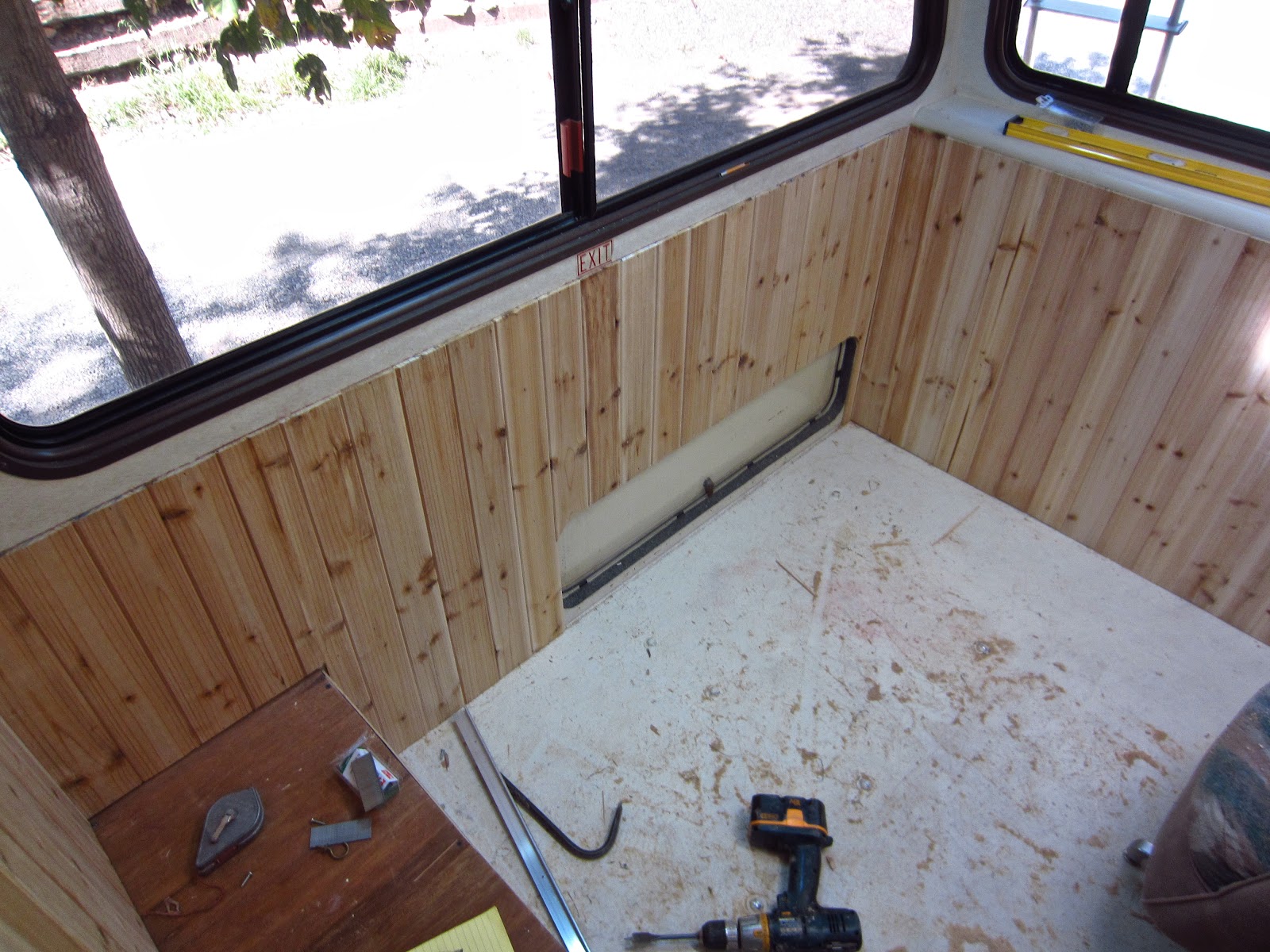 Box Canyon Blog.com: A Lazy Daze RV Remodel Update... Torn Between Three Lovers