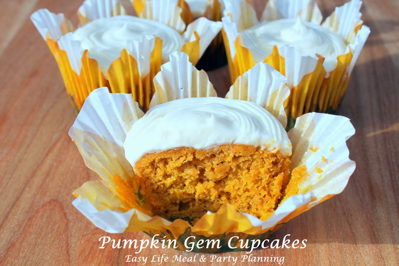 Easy Life Meal and Party Planning: Pumpkin Gem Cupcakes with Cream ...
