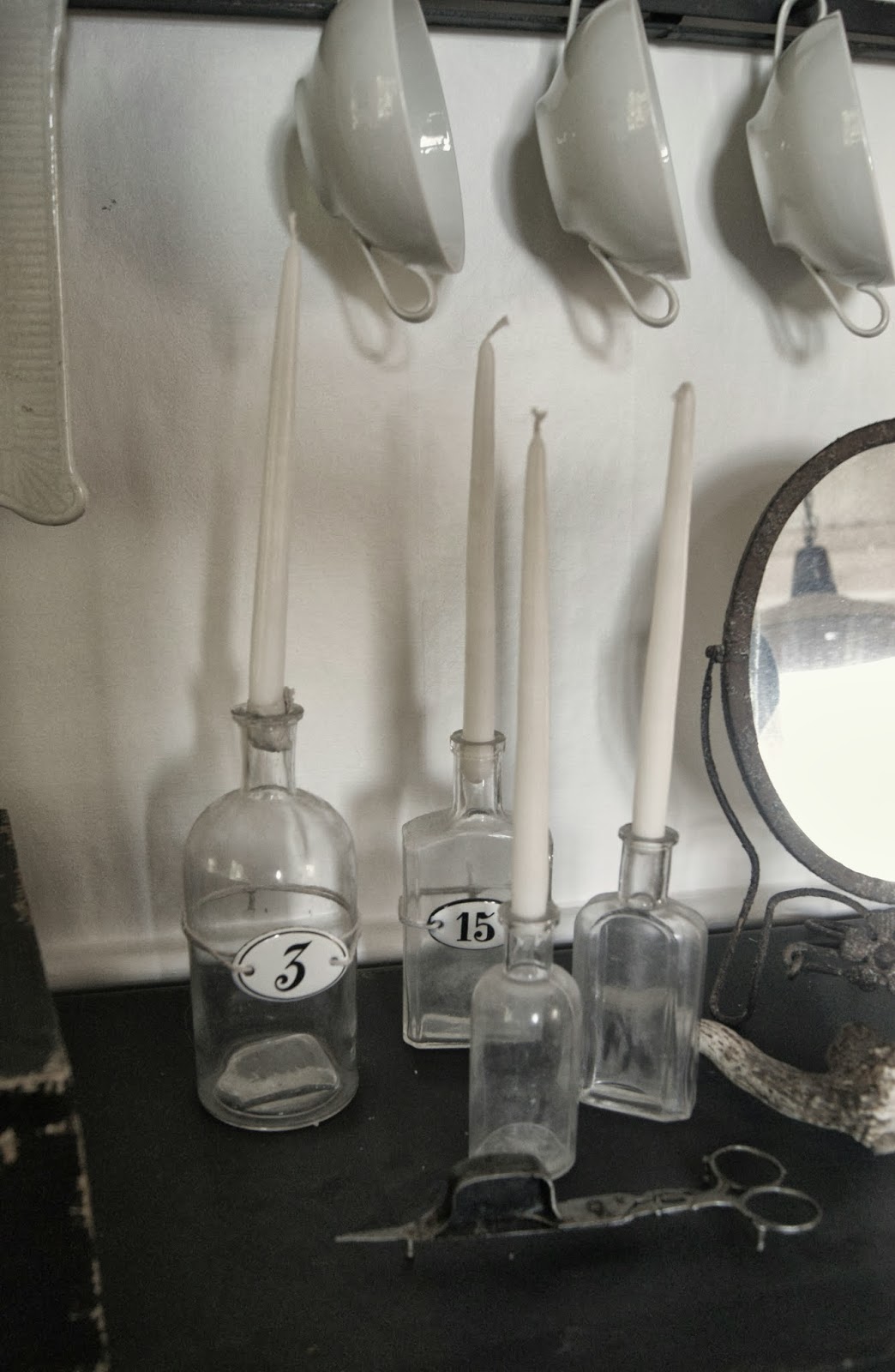 Hagagården: Vackra gamla flaskor