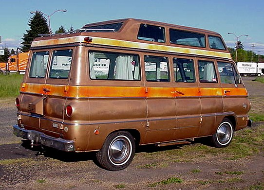 5k: Million Window Van: 1969 Dodge A100 Sportsman - DailyTurismo