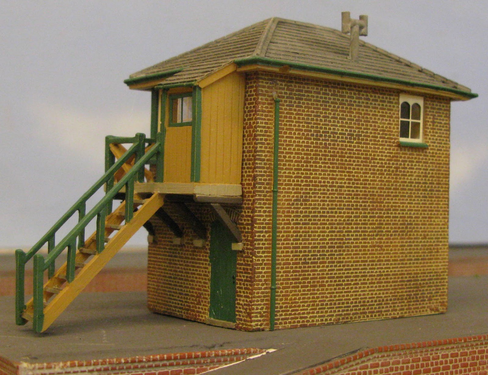 Kernow / Bachmann Scenecraft LSWR Brick Signal Box - Page 2 - Bachmann ...