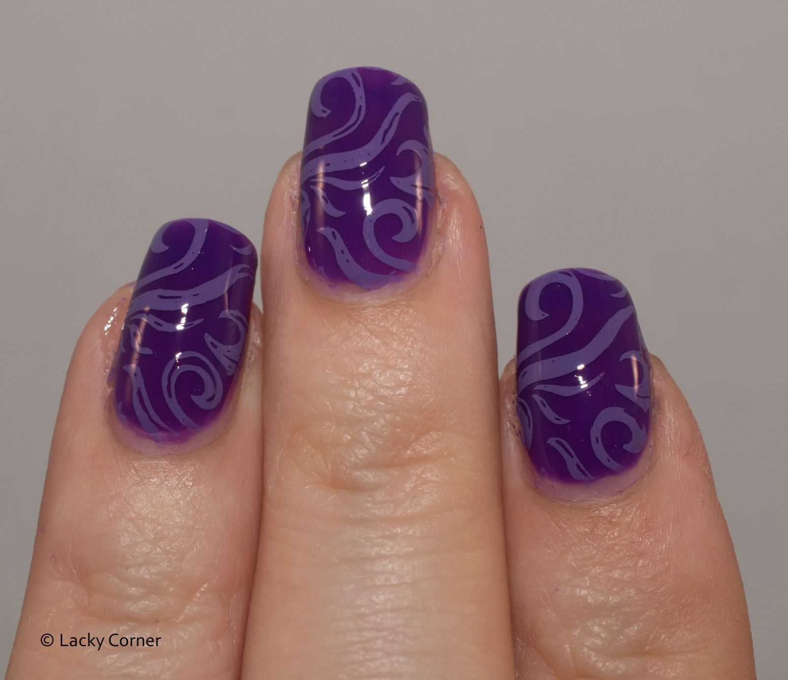 Lacky Corner: The Nail Challenge Collaborative presents: Monochrome #1