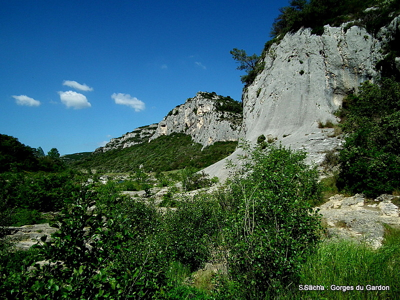 Un jour....Une photo !: Les gorges du Gardon de Collias à la chapelle ...
