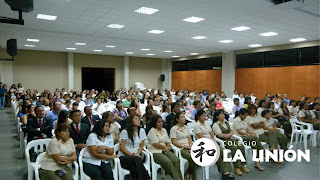 Colegio La Unión: Reunión con Padres de Familia