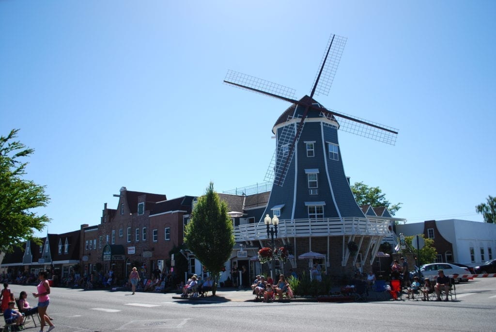 The Holiday and Travel Magazine: Bellingham, Washington State, USA