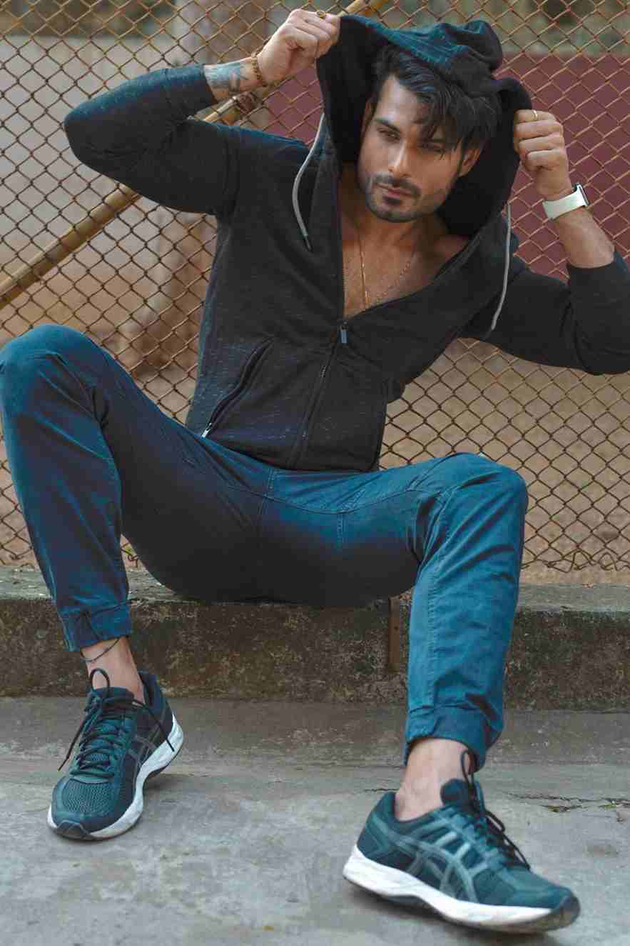 Deepak Chaudhary Wiki, Biography, Age, Girlfriend, Facts, Images and More