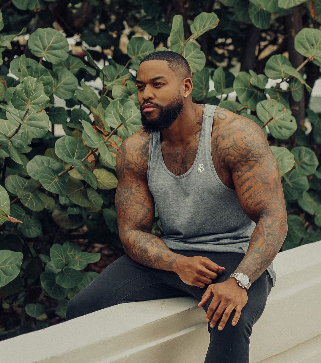 Joshua Benoit FAVORITE Hobbies : are Gym, listening to music and reading.