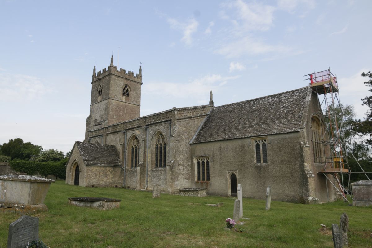 The Church Explorer: St Laurence Combe