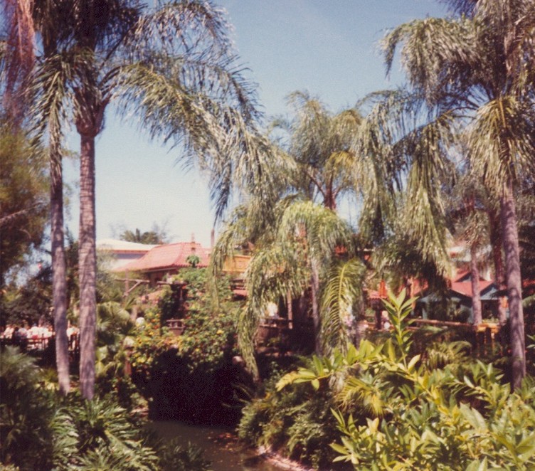 Disney Vacation Kingdom: Adventureland Verandah