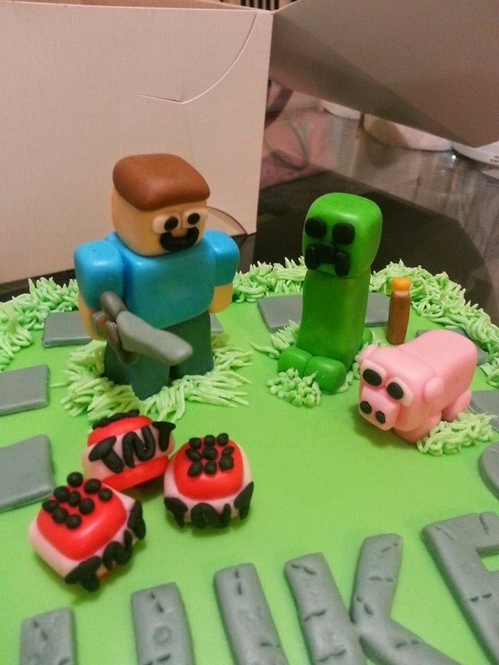 [Swaggy Simple Cakes]: Minecraft fondant cake