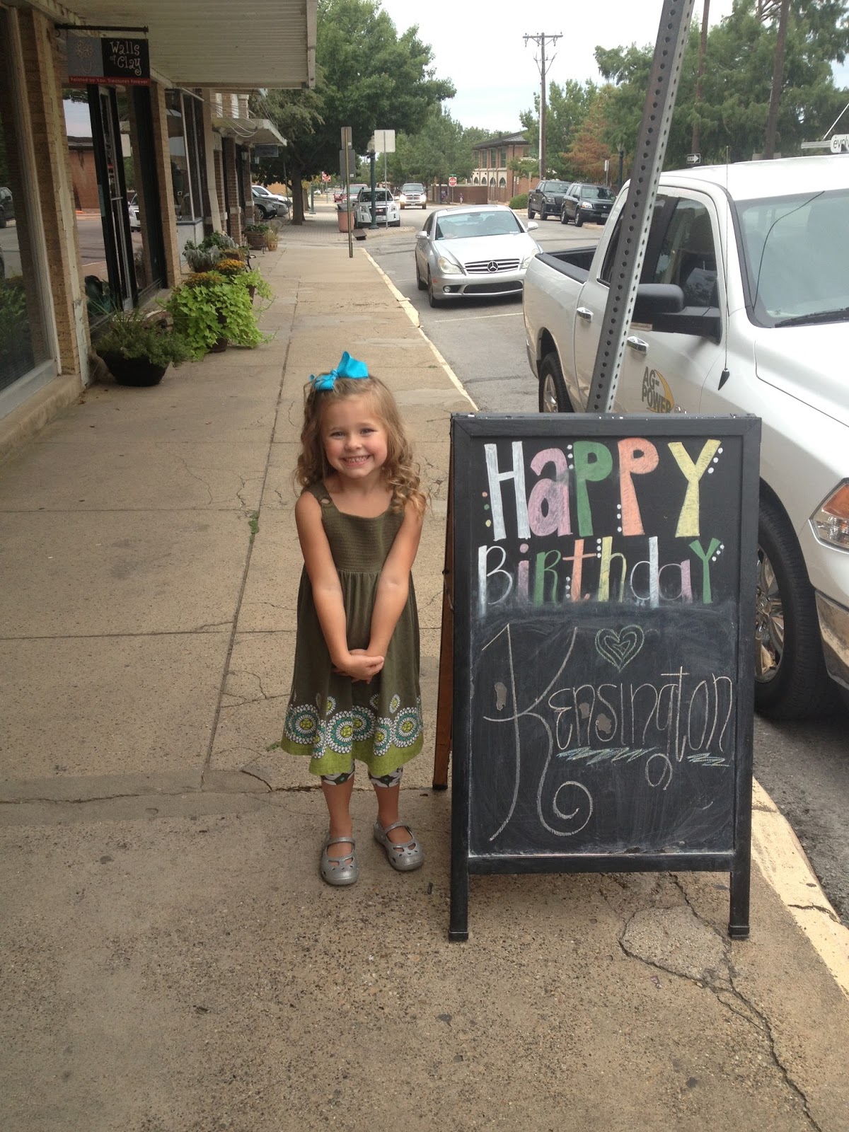 Kensington's Pop Star Party! - Mix & Match Mama