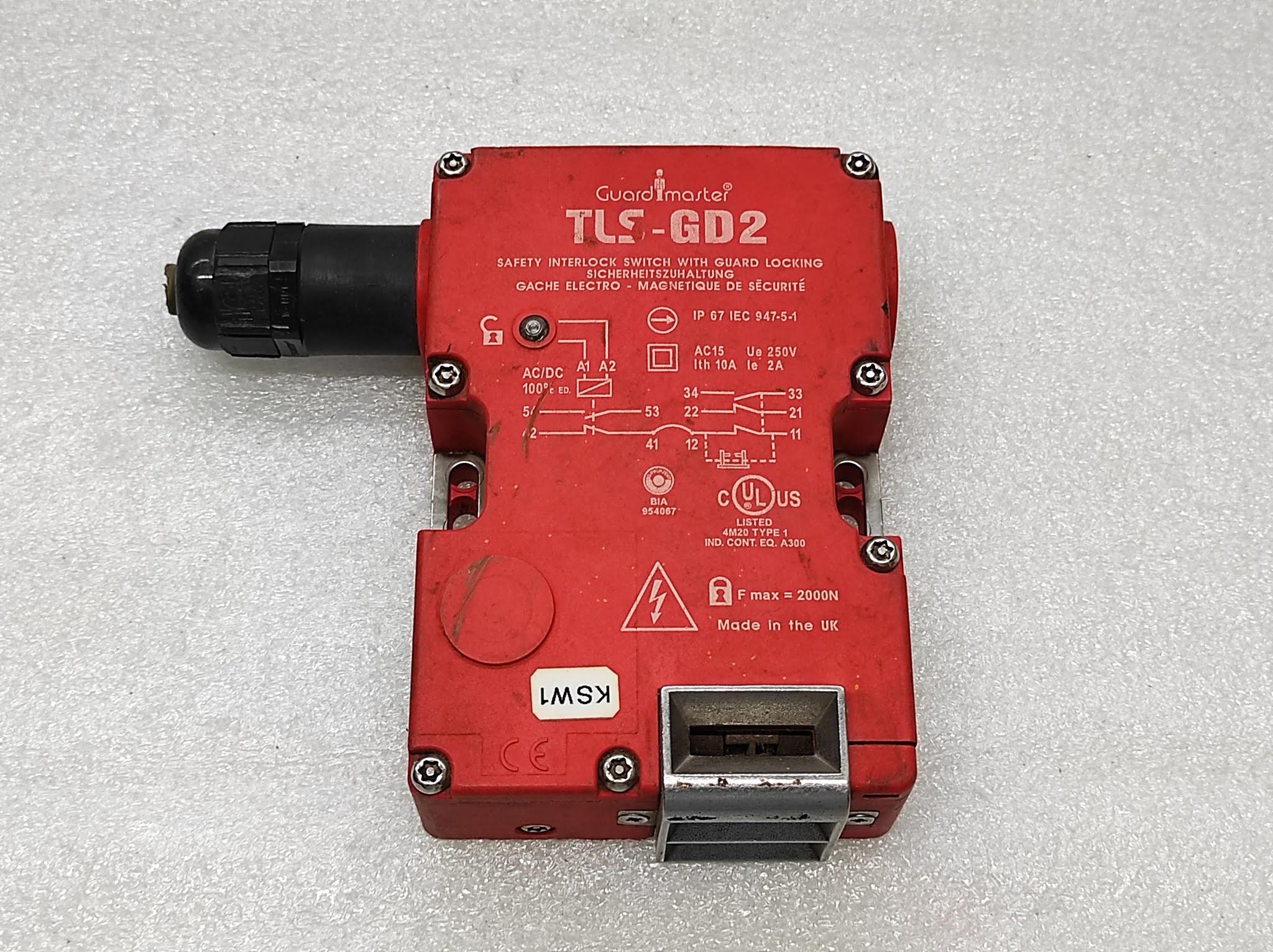 ALLEN BRADLEY 440G-T27171 GUARD MASTER TLS-GD2 SAFETY INTERLOCK SWITCH