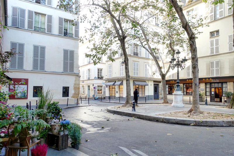 Paris : La Place de Furstemberg à Saint Germain des Prés n'existe pas ...