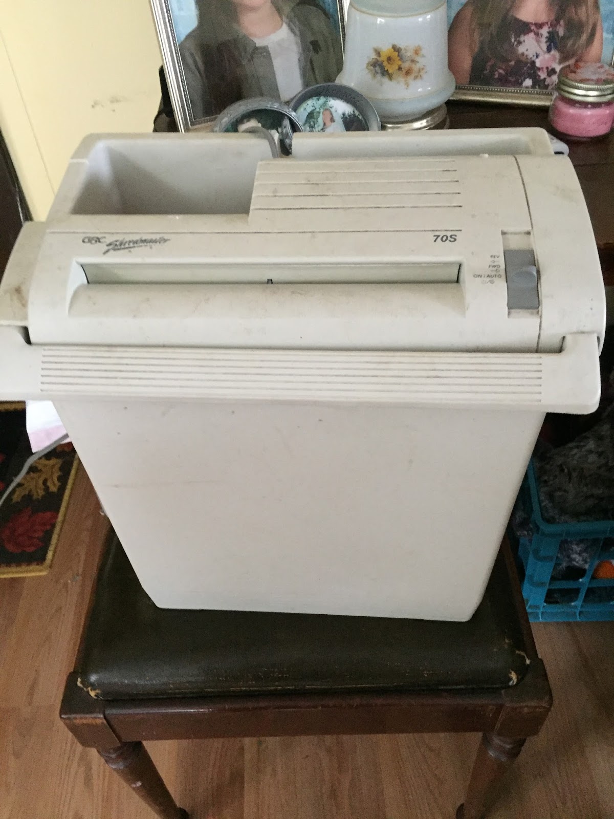 The Bull's Pen: DIY Paper Shredder Quilling Strips