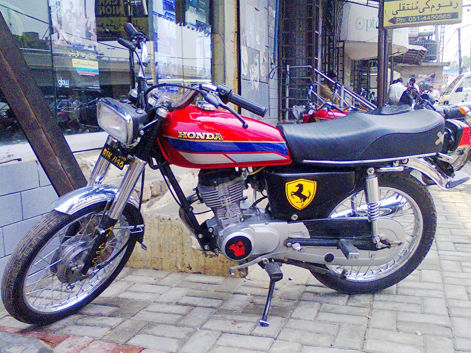 Honda 125 Stylish Pakistani Biker |Pakistani Biker