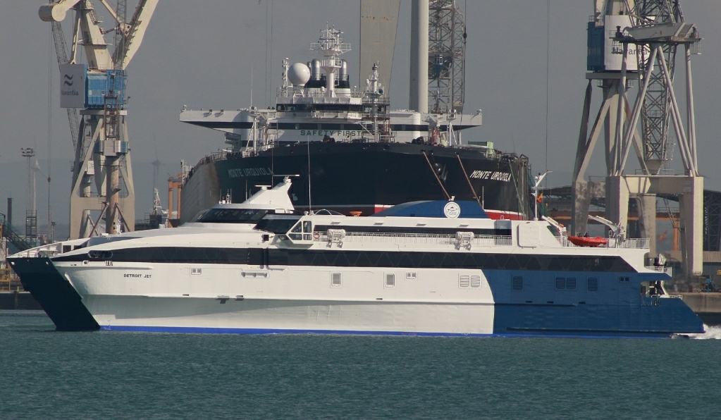 FERRYBALEAR: El "Detroit Jet" en Astillero de Guadalquivir