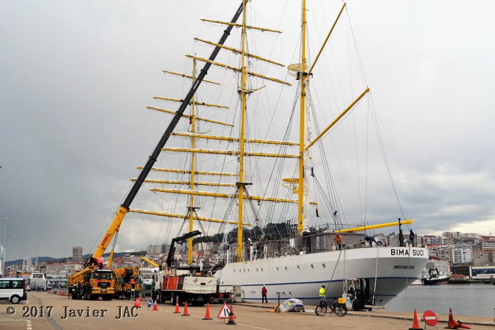 Garuda Militer: [Foto] KRI Bimasuci
