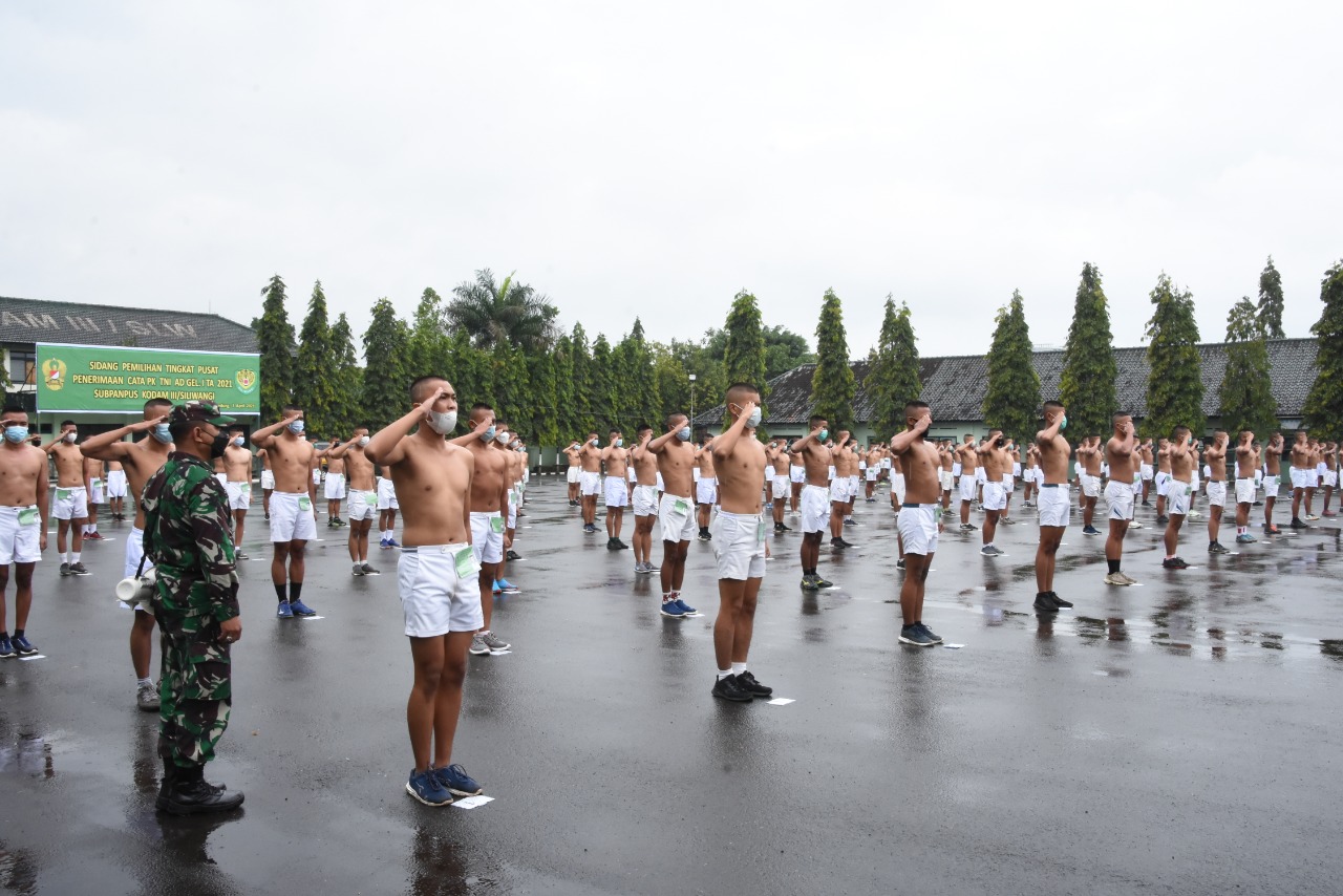 825 Calon Tamtama TNI AD Gelombang I Sidang Pantukhir Tingkat Pusat