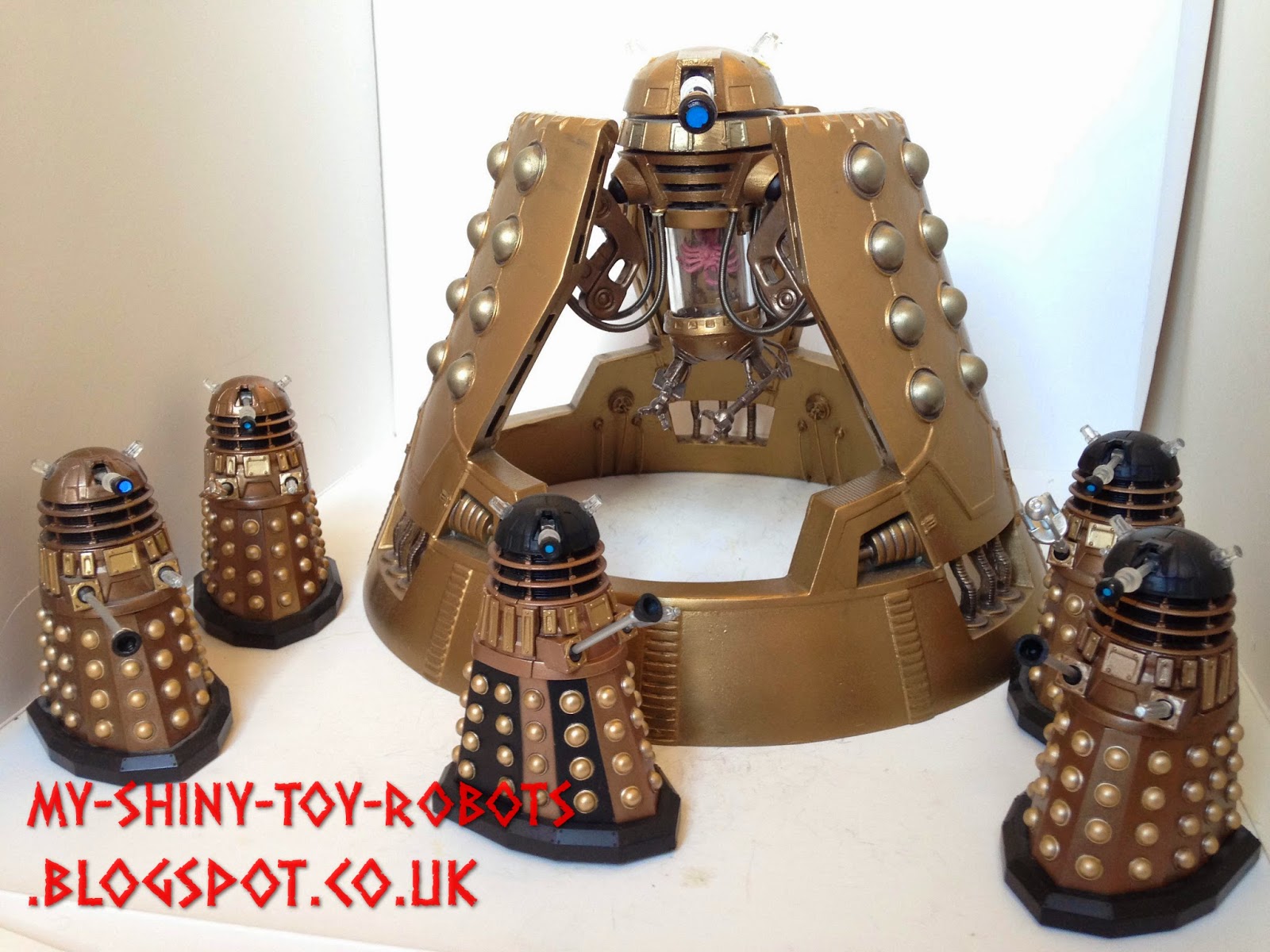 My Shiny Toy Robots: Toybox REVIEW: Doctor Who Dalek Patrol Ship