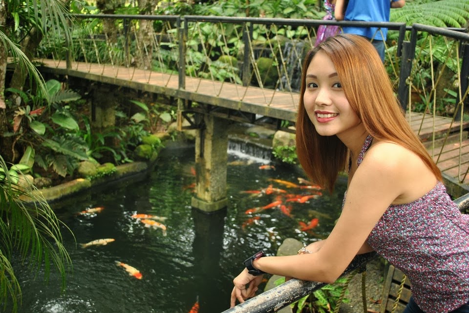Regin's Travels: Top 16 Hottest Filipina Travel Bloggers