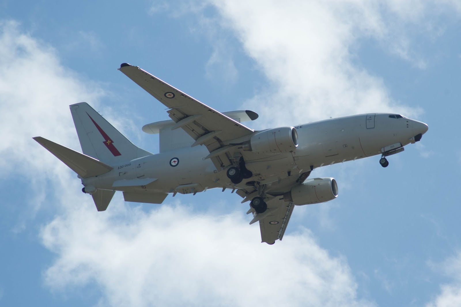 Central Queensland Plane Spotting: RAAF Boeing B737-7ES / E-7A ...
