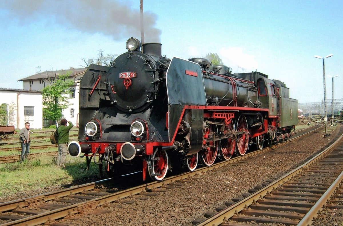 Σιδηροδρομικά Νέα: PKP Class Pm36 – η «ωραία Ελένη» των πολωνικών ...
