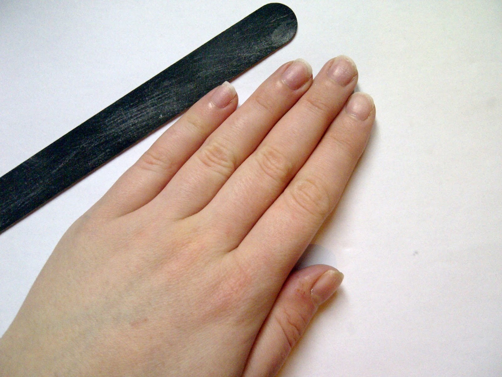 DIY Illamasqua Freckle Nail Tutorial | Cherries In The Snow