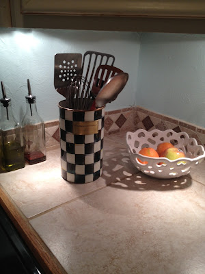 A Peek Inside the Phelps Place: The Kempt Kitchen