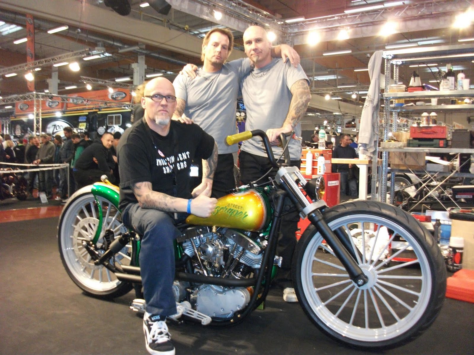 INDEPENDENT CHOPPERS: BIKER-BUILD-OFF EUROPE 2011