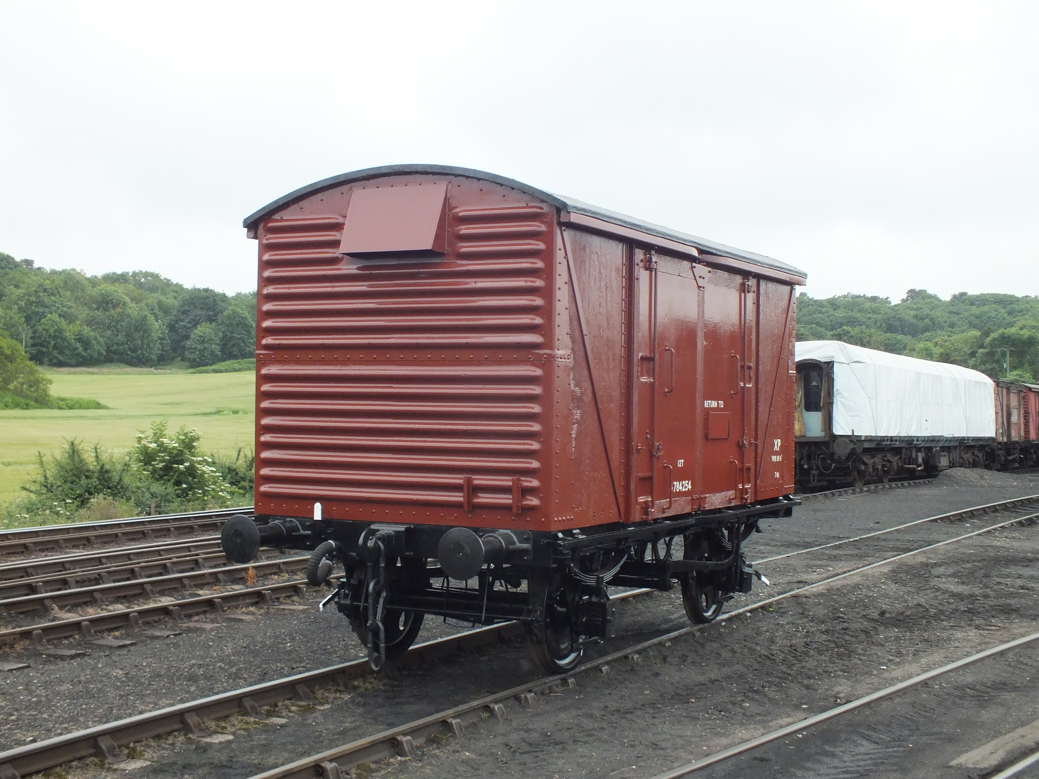 Carriage & Wagon News: COMPLETION SPECIAL: British Railways Box Van B784254