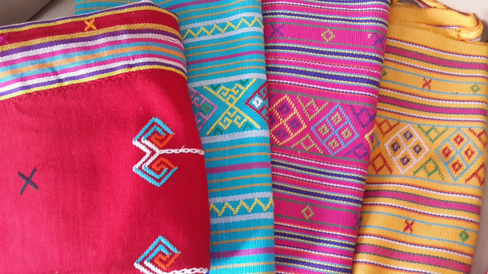 Kain Tenun NTT - Motif Buna