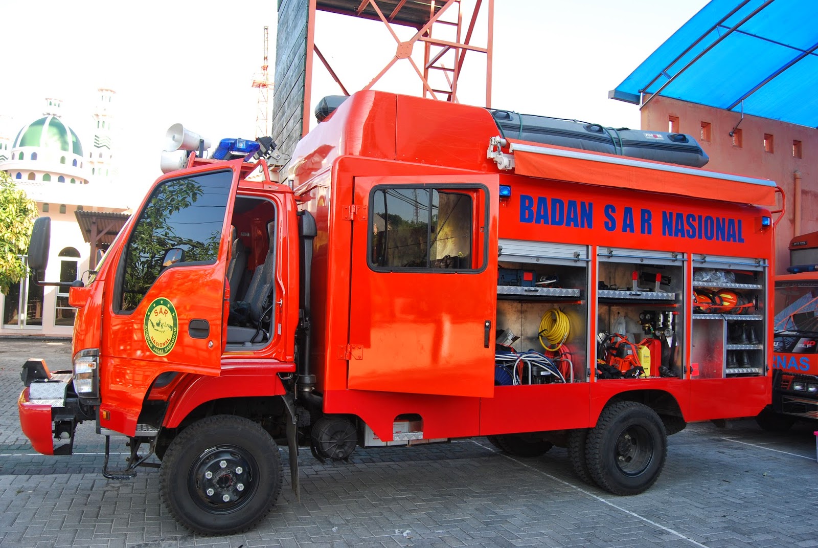 Den Frizzy Ibn Muslim: BASARNAS : Pahlawan Yang (Kadang) Terlupakan