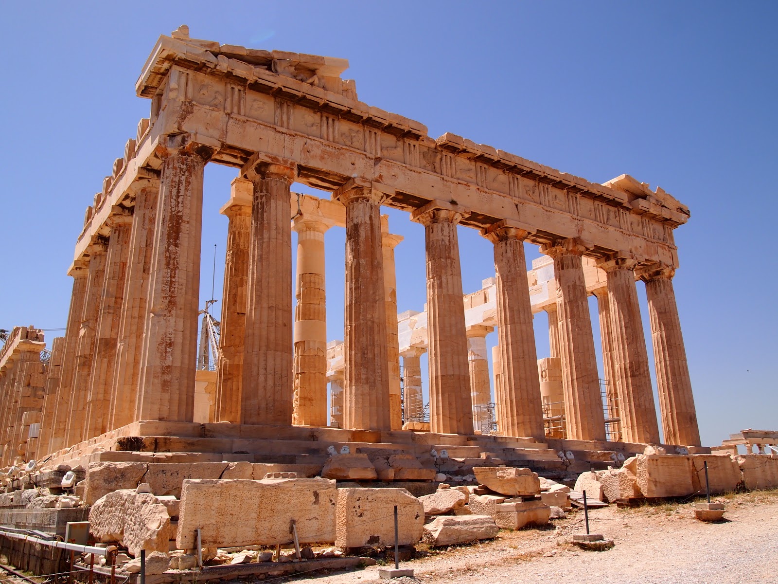 With Eyes Wide Open : The Acropolis