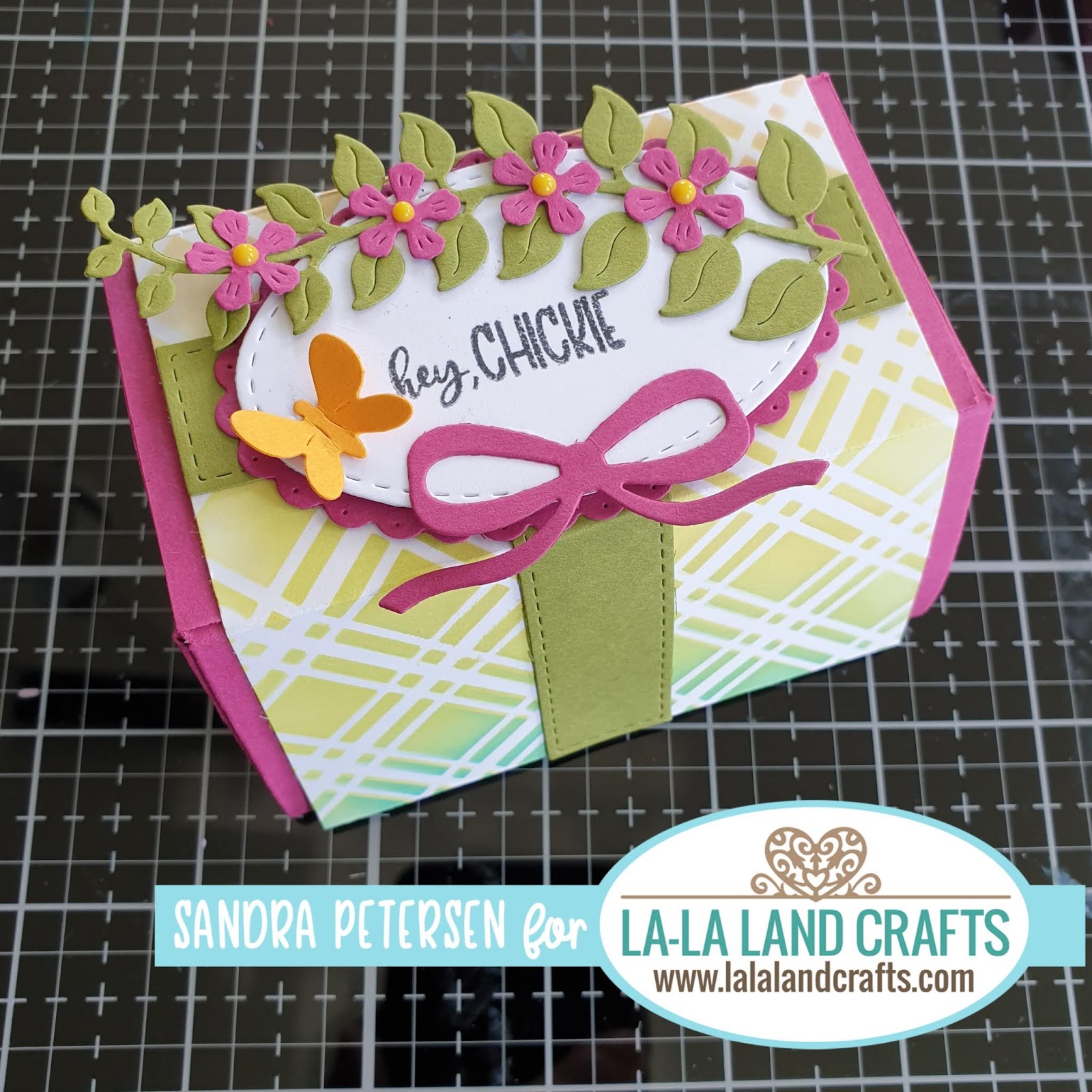 La-La Land Crafts Inspiration and Tutorial Blog: Tutorial Thursday ...