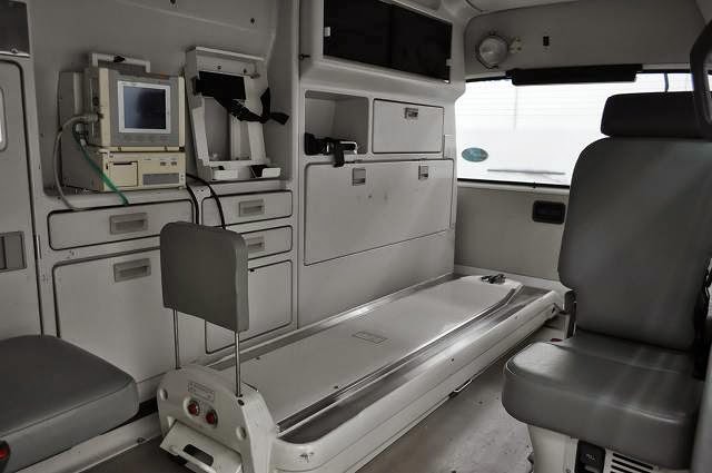 19566TAN5 1994 Toyota Hiace Himedic Ambulance for Tanzania to Dar es ...