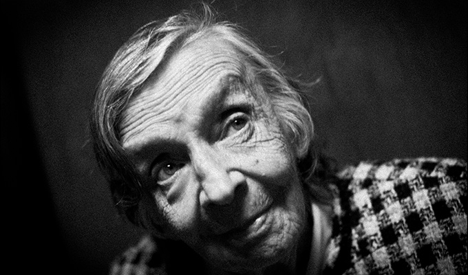 IMPERATRIX MUNDI: MATILDE PÉREZ / EXPONENTE DEL ARTE CINÉTICO