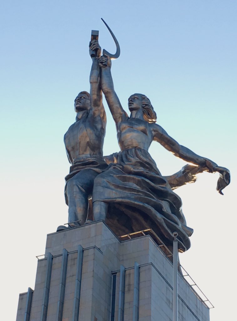 Heroínas: Vera Mukhina escultora y pintora rusa