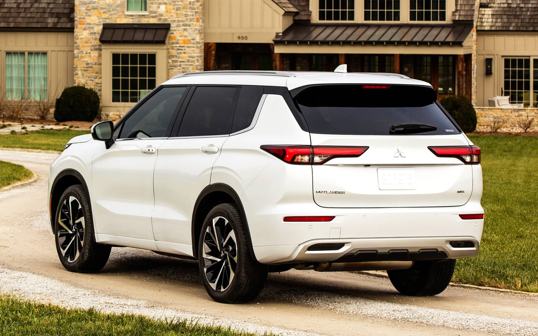 Mitsubishi Outlander 2022: 4ª geração chegará ao Brasil no ano que vem