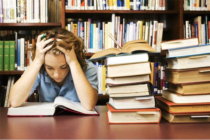 Persona estudiando - Imagui